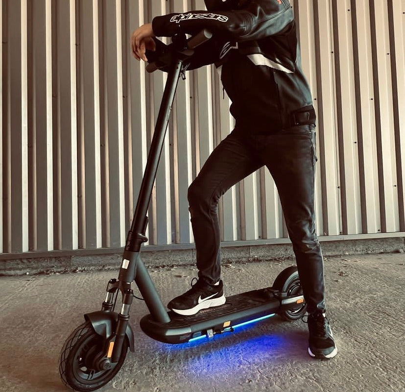 Discovering Toronto's Vibrant Neighbourhoods on the Inmotion S1 Electr ...